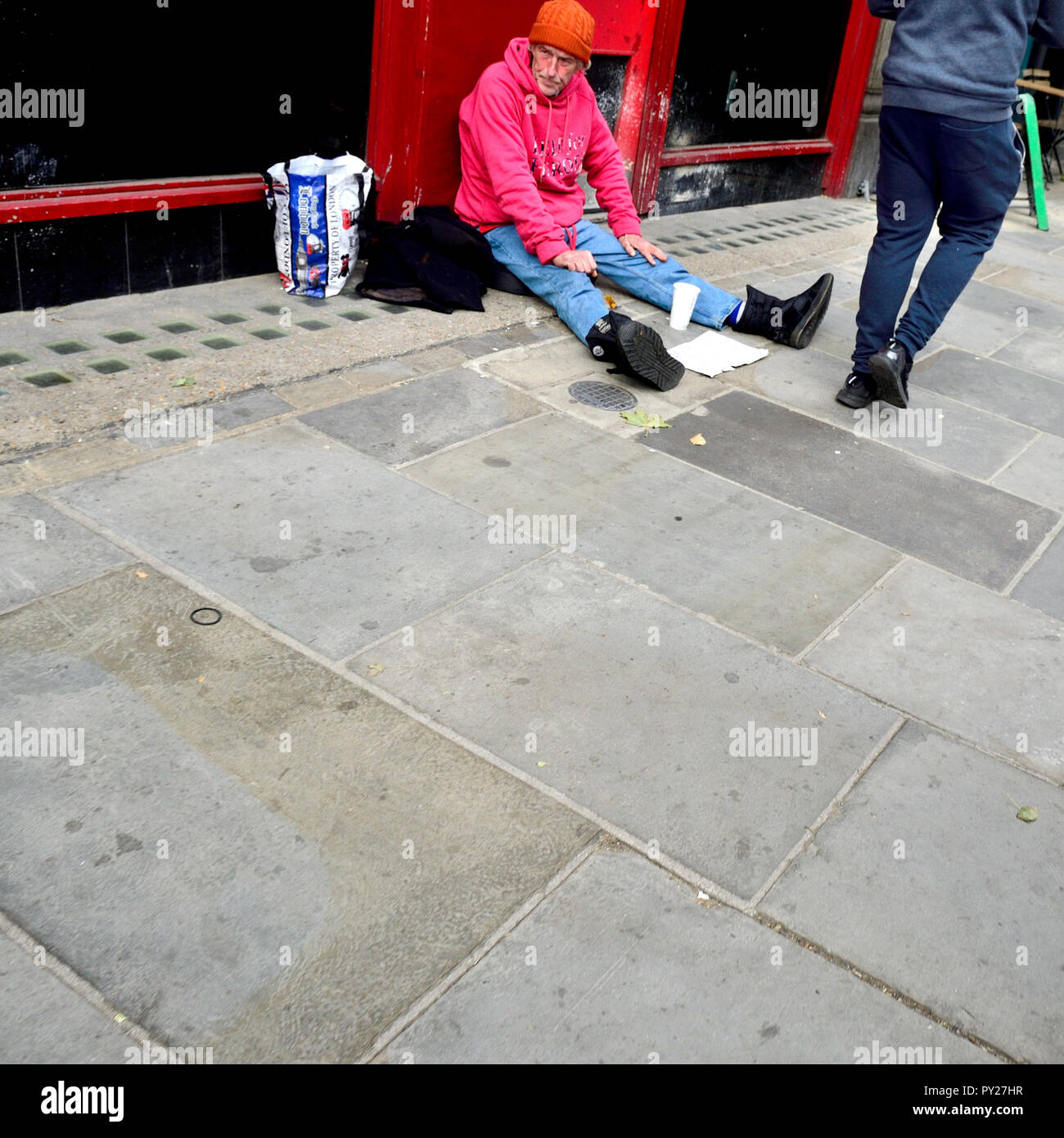 Homelessness london hi-res stock photography and images - Alamy