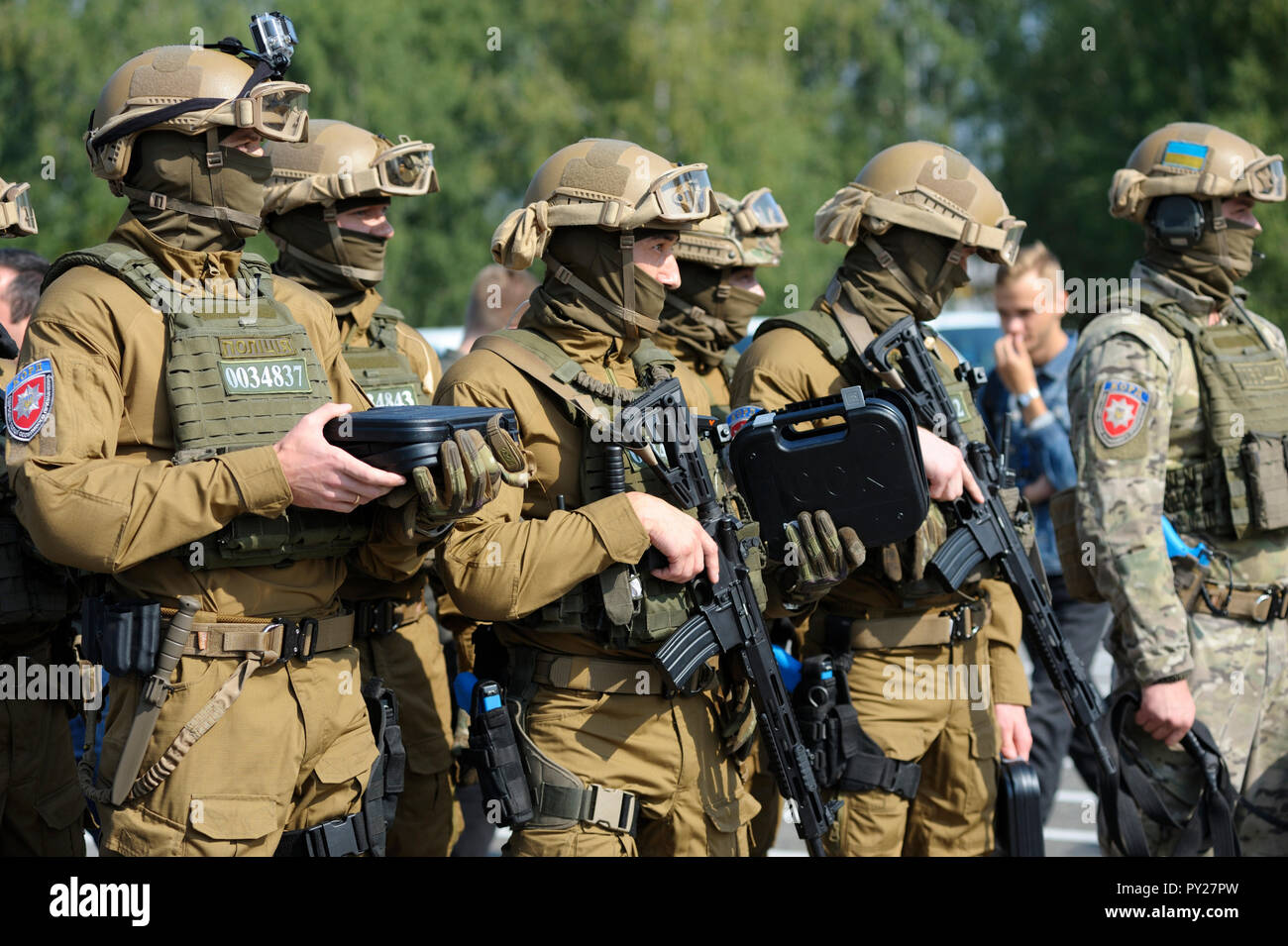 Soldiers of KORD (police strike force, SWAT), full armor, standing in a ...