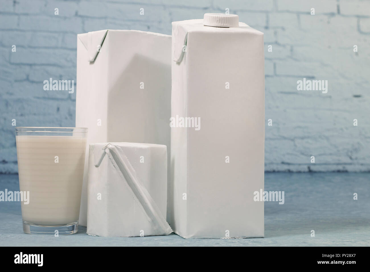 Milk packages hi-res stock photography and images - Alamy