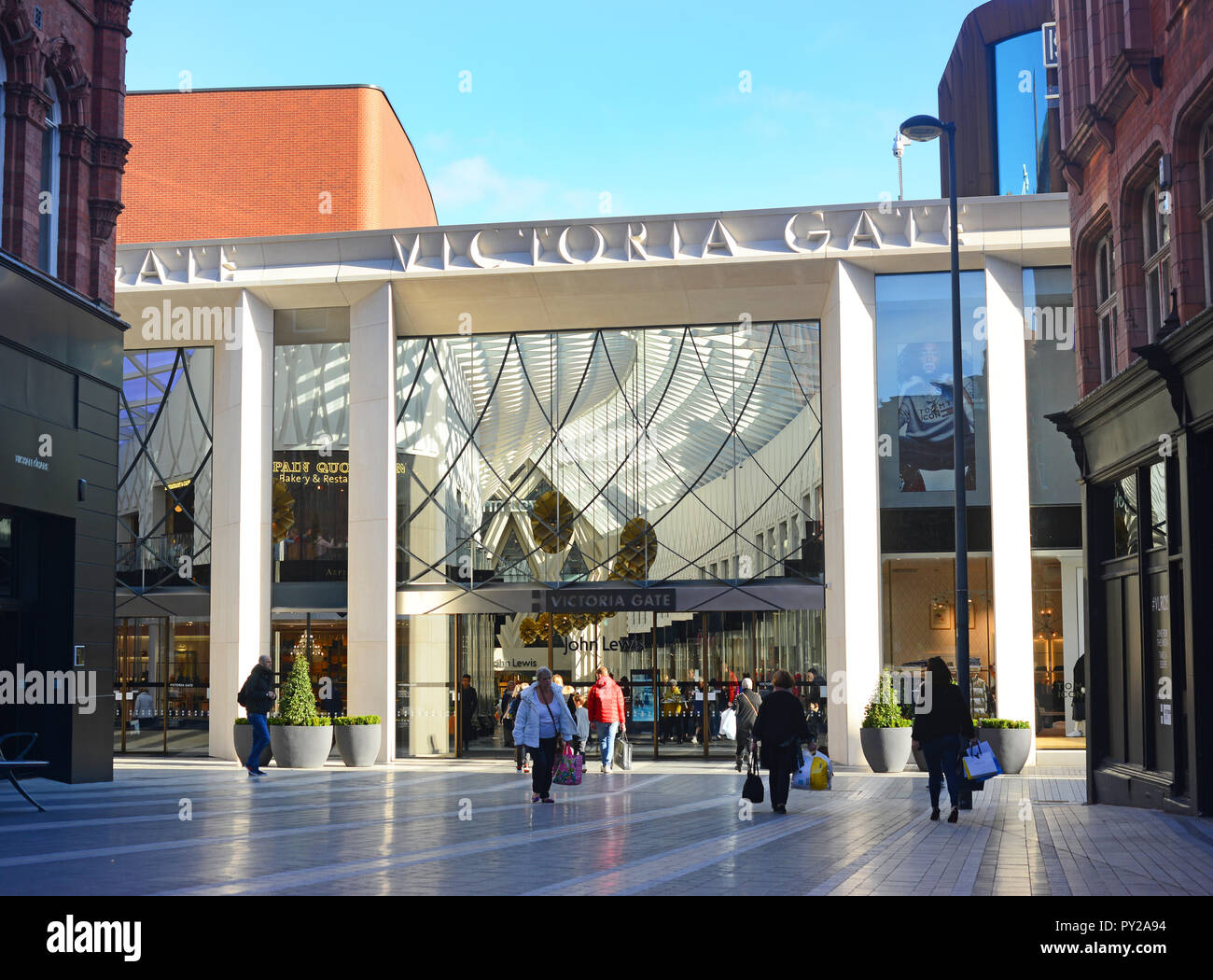 Leeds yorkshire victoria gate hi-res stock photography and images - Alamy