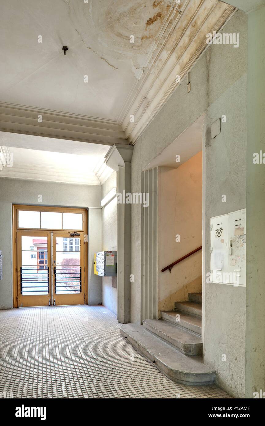 Eingang foyer innenraum hi-res stock photography and images - Alamy