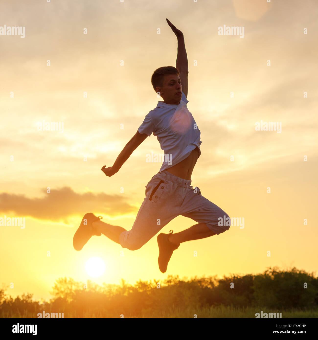 Sunrise Runner Stock Photos & Sunrise Runner Stock Images - Alamy