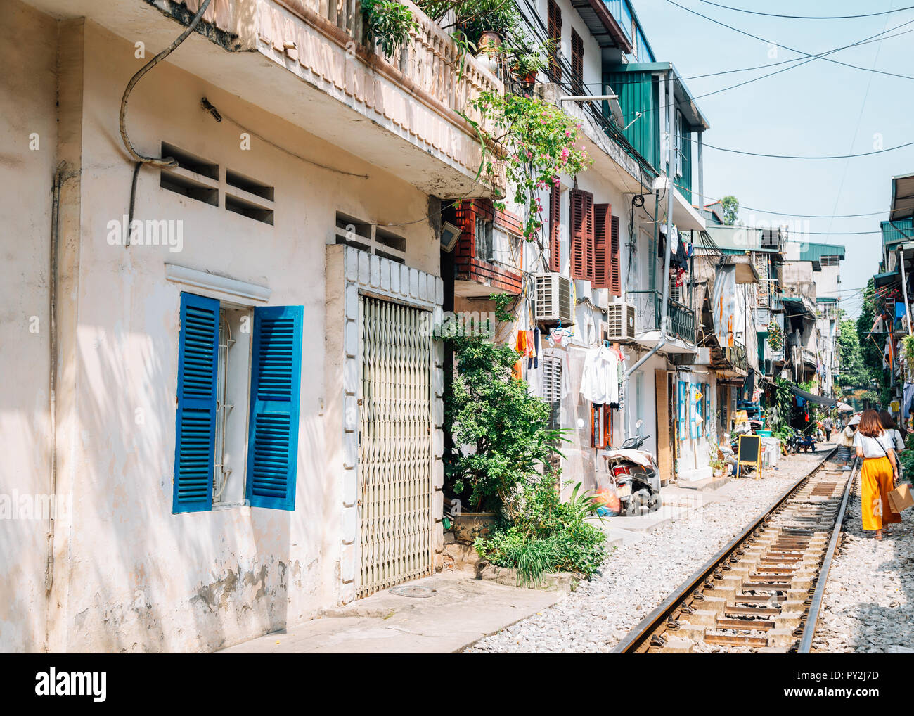 Vietnamese train line hi-res stock photography and images - Alamy
