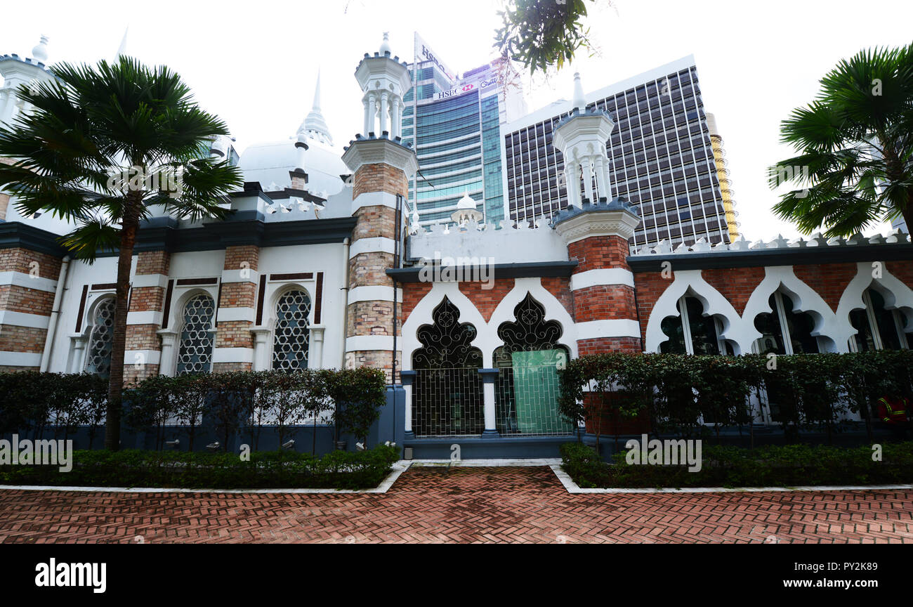The Jamek mosque in the city center of Kuala Lumpur, Malaysia Stock ...