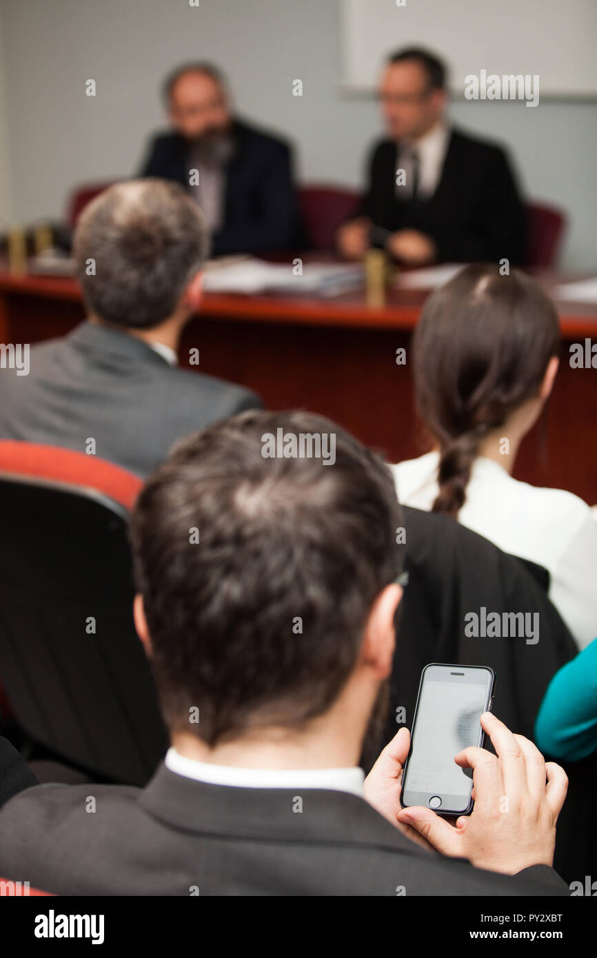Using mobile phones in class Stock Photo - Alamy