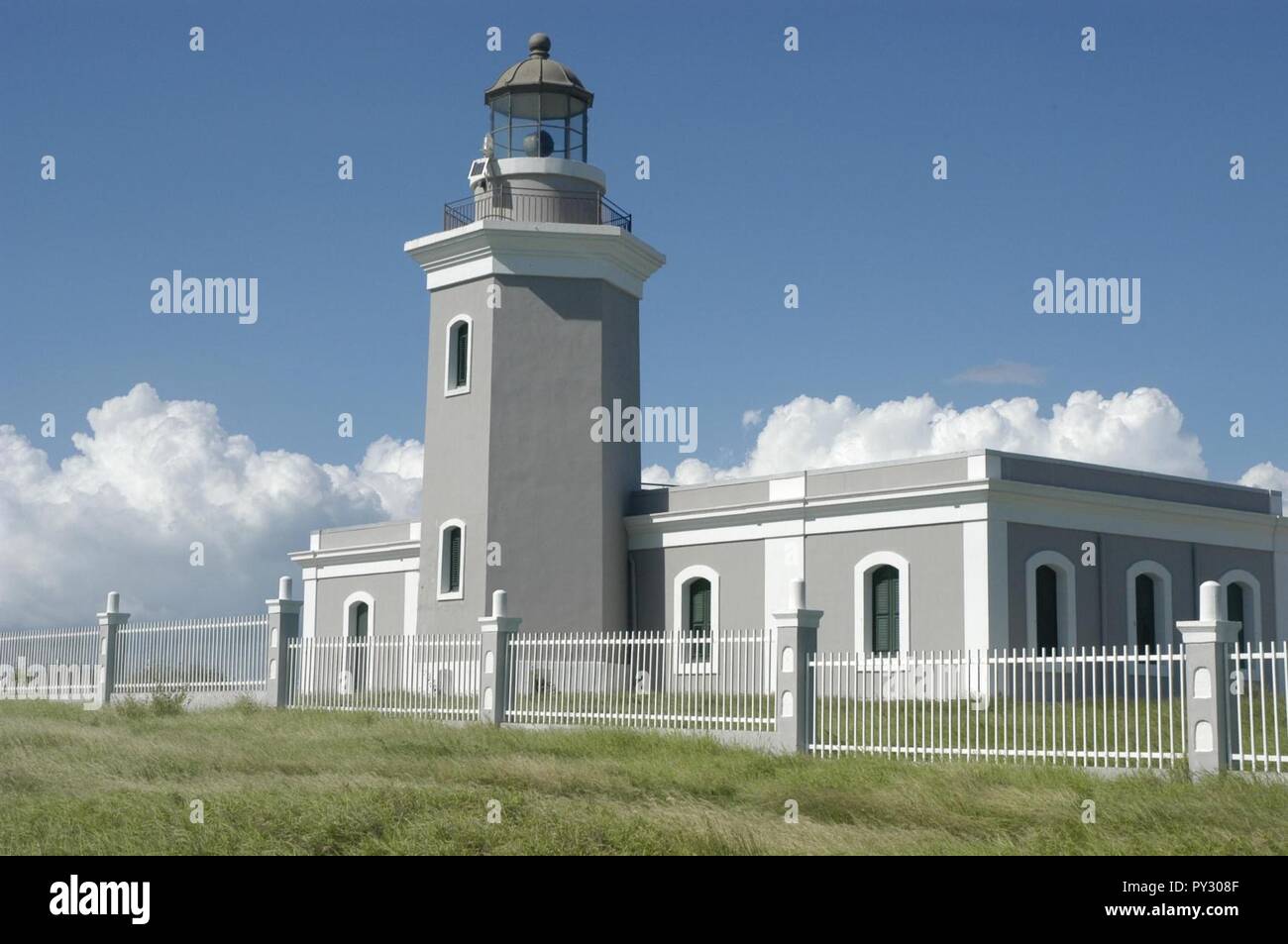 F rojo hi-res stock photography and images - Alamy