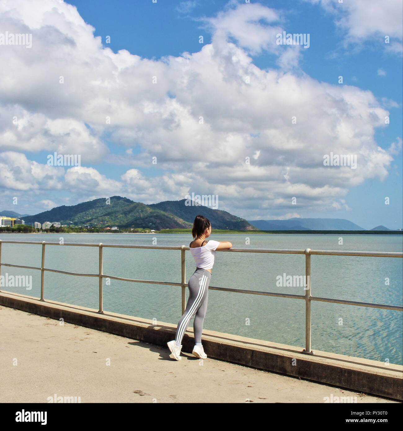 Cairns waterfront park. pier and marina Stock Photo - Alamy