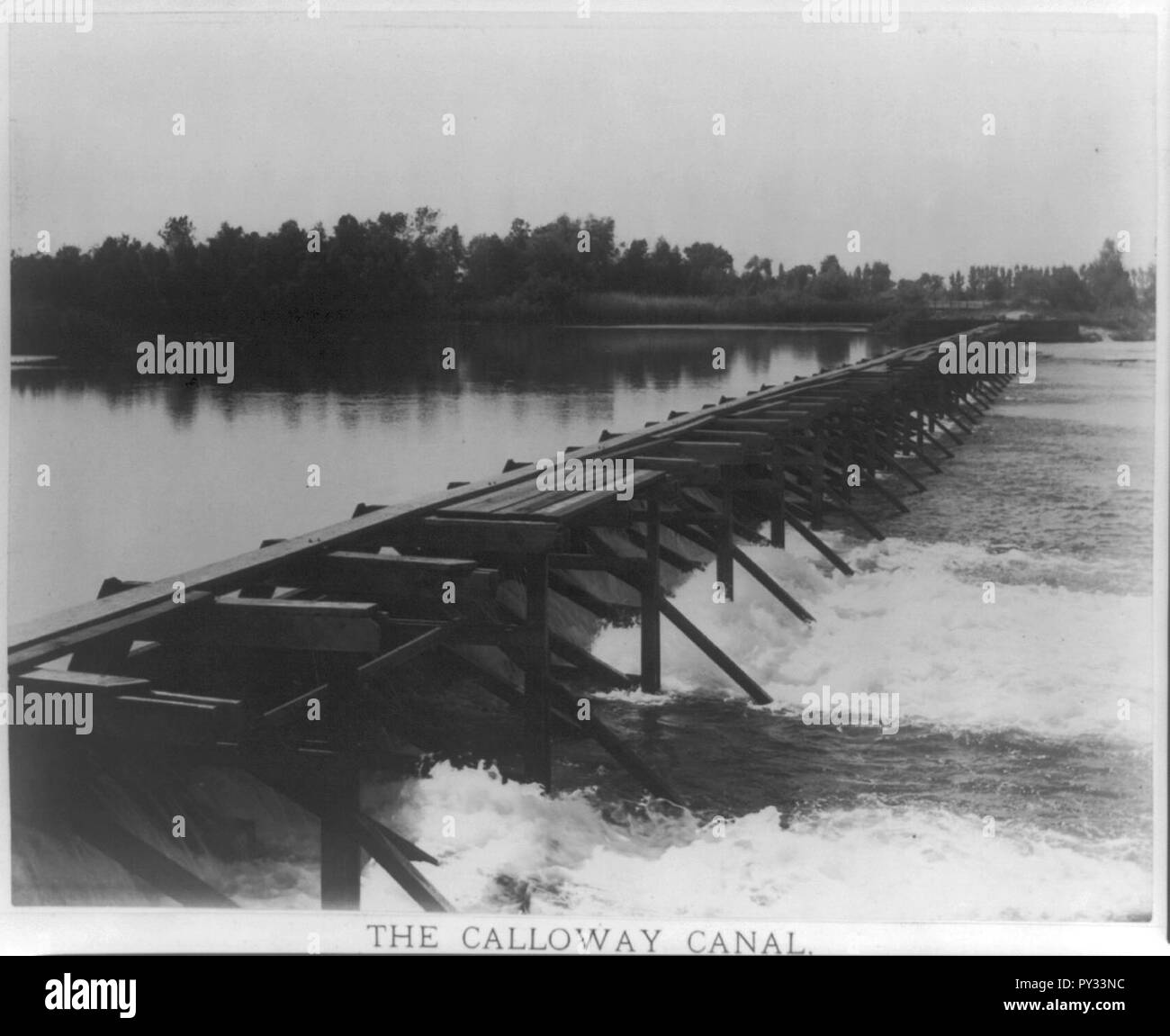 Calloway canal weir on Kern river. Kern County, Cal Stock Photo - Alamy