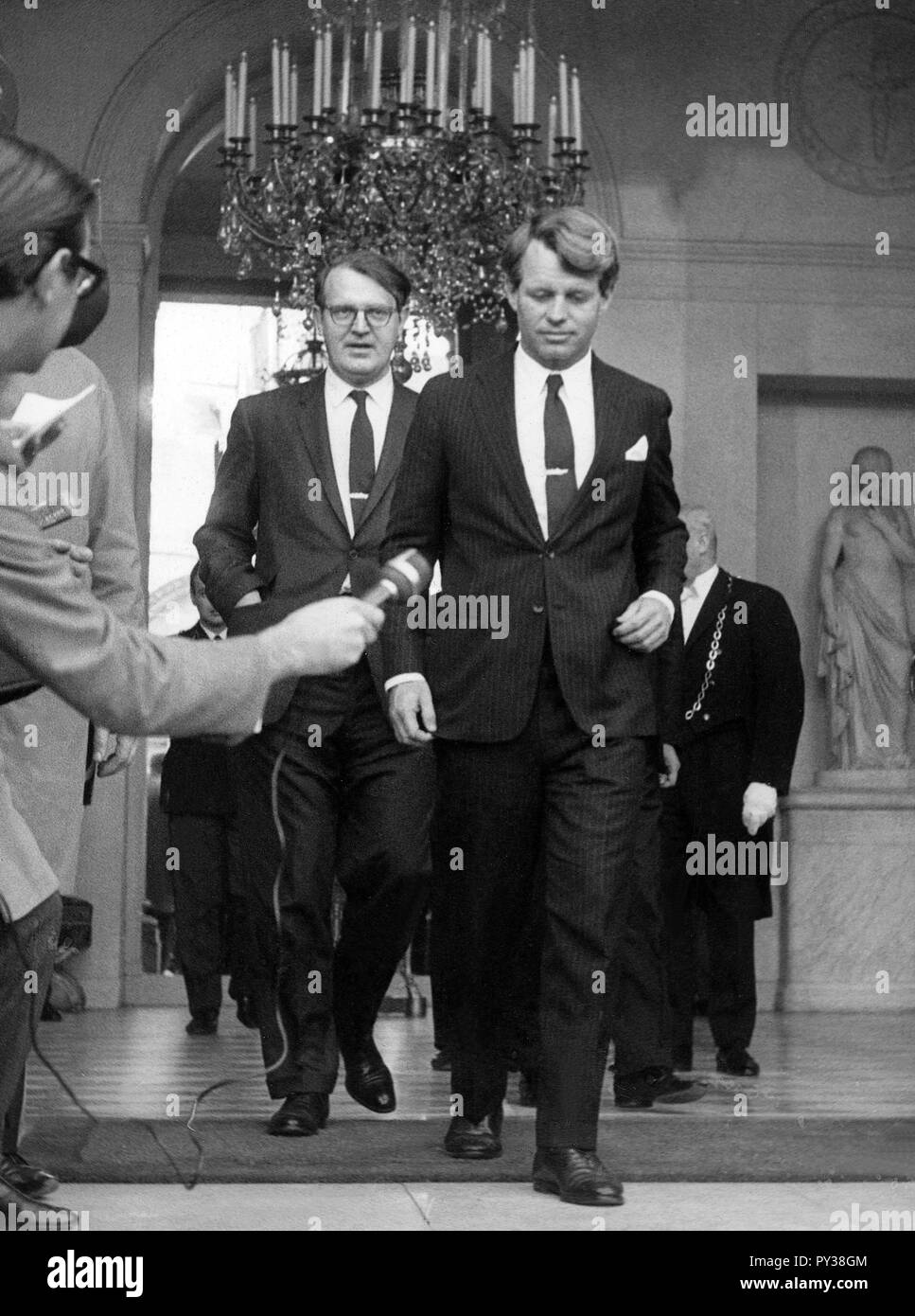 Kennedy robert hi-res stock photography and images - Alamy