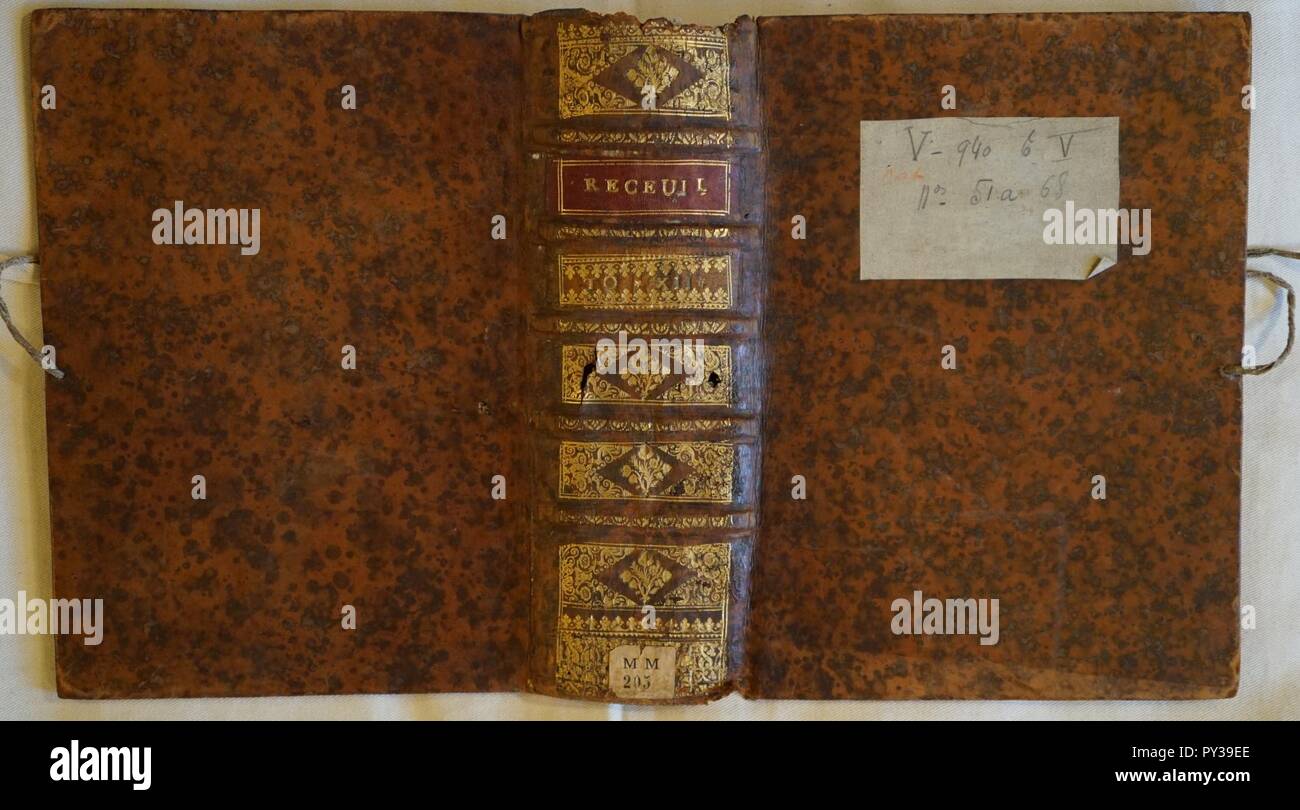 205 mm hi-res stock photography and images - Alamy