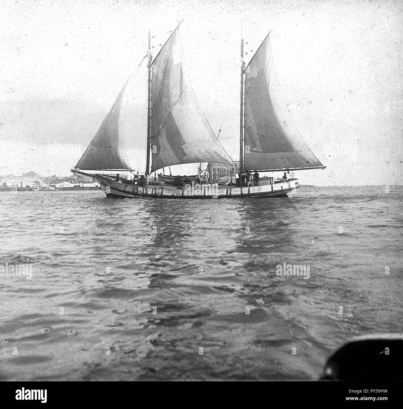 C22f213. Barco velero, Bahía Stock Photo - Alamy
