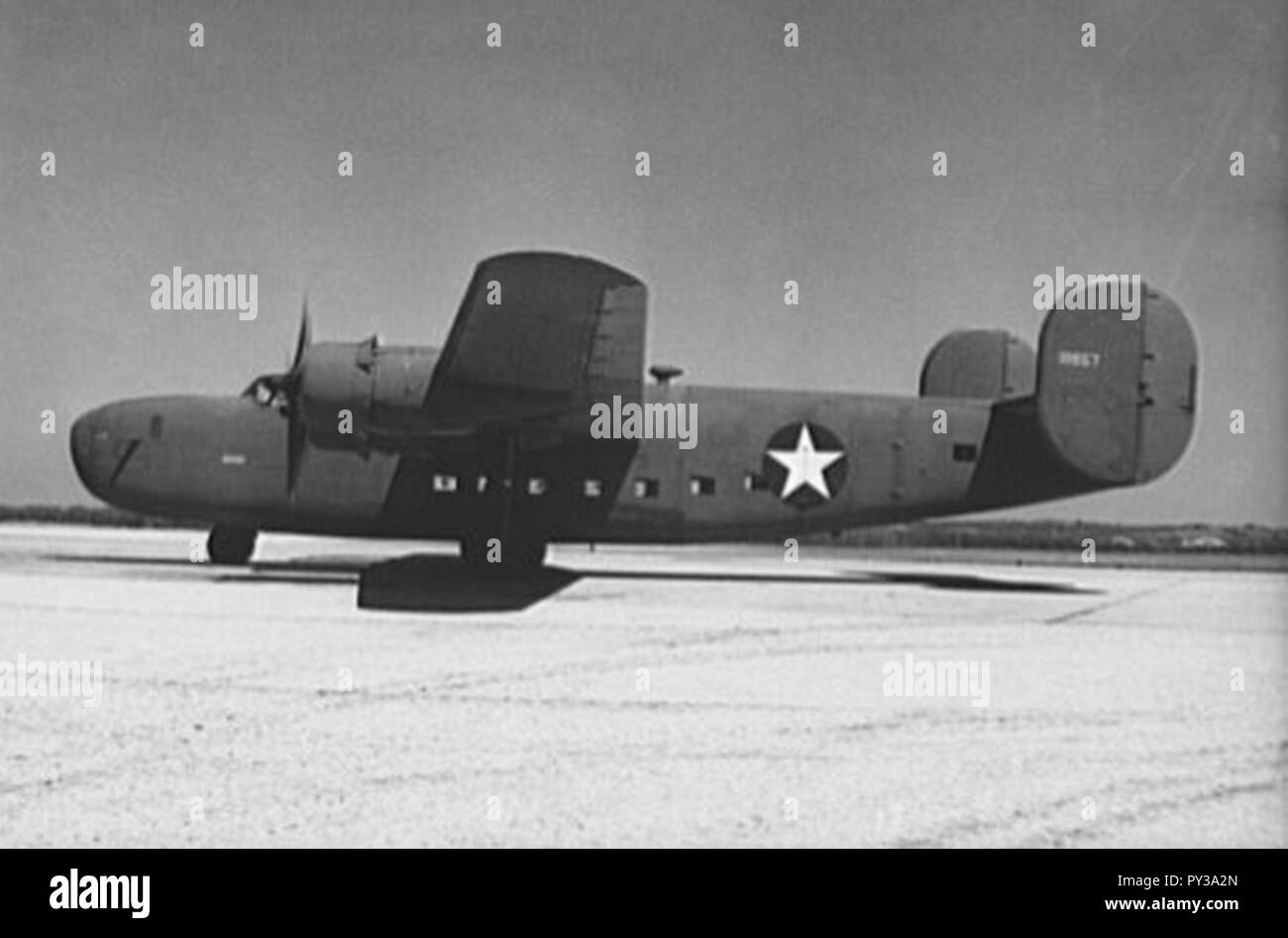 Head on view f a Black and White Stock Photos & Images - Alamy