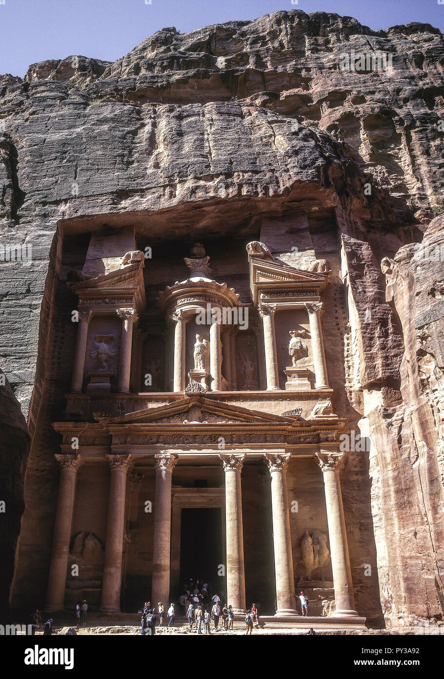 Petra, Khazne Faraun, Schatzhaus des Pharao, Jordanien Stock Photo - Alamy