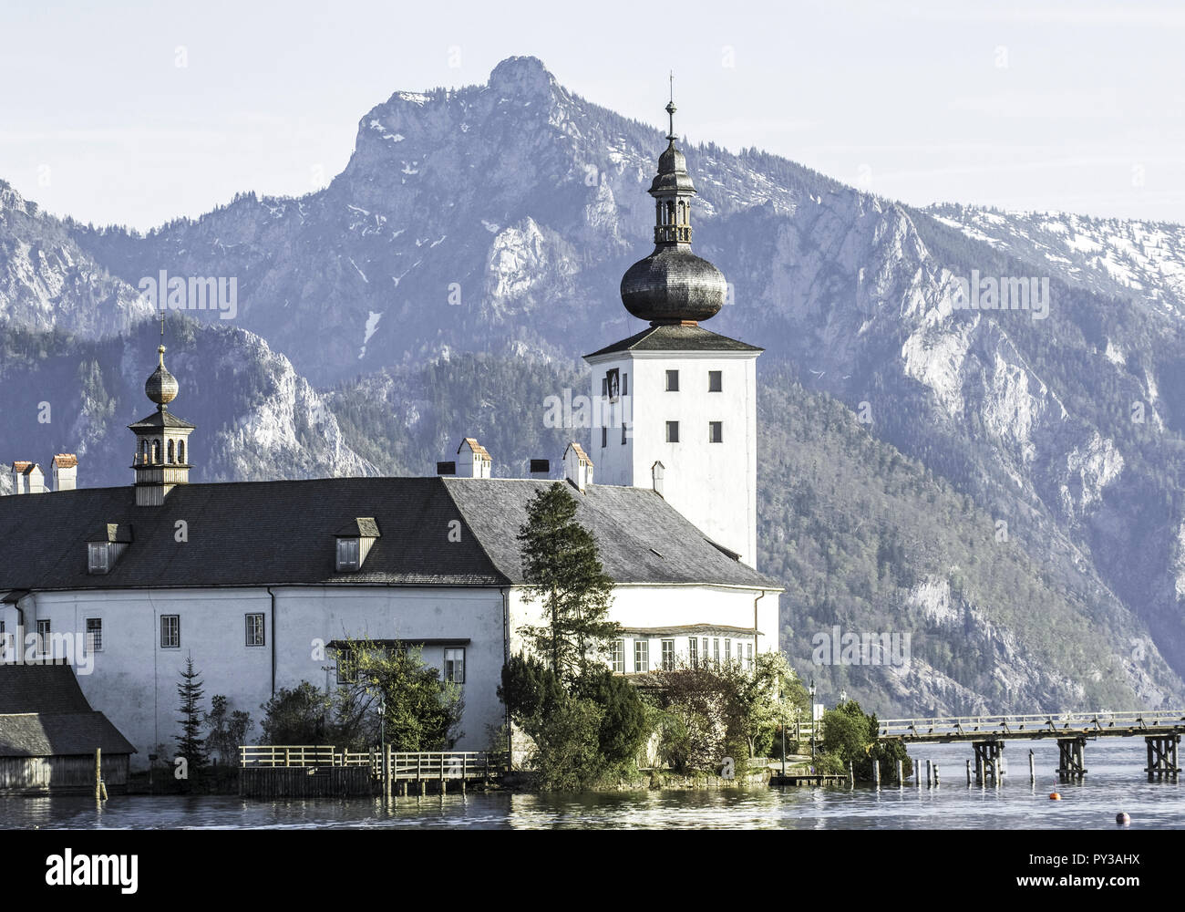 Schloss Orth am Traunsee, Salzkammergut, Oberoestereich Stock Photo - Alamy
