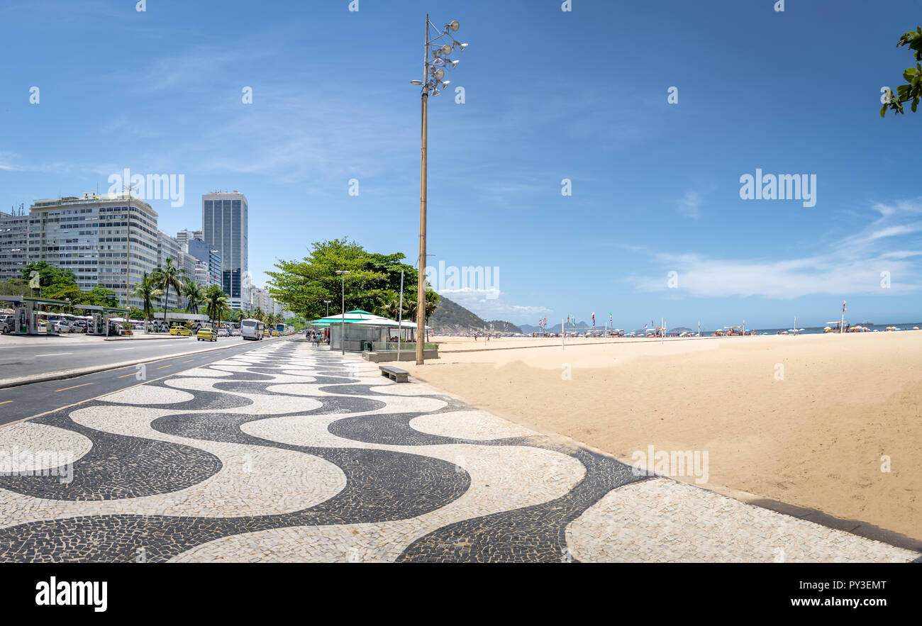 Copacabana beach sidewalk hi-res stock photography and images - Alamy