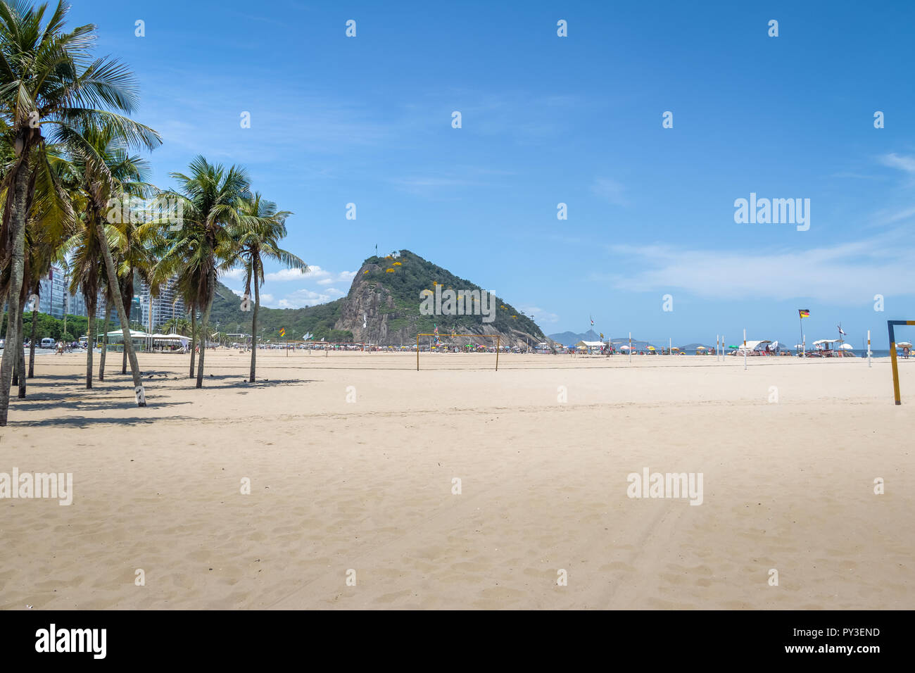 Copacabana beach beach ocean hi-res stock photography and images - Alamy