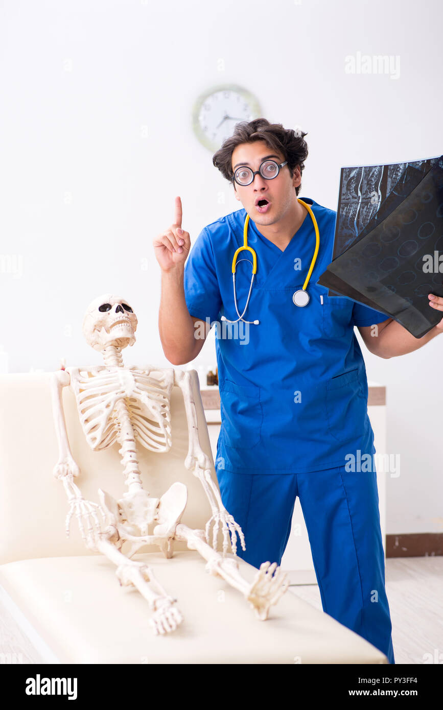Body scan funny hi-res stock photography and images - Alamy