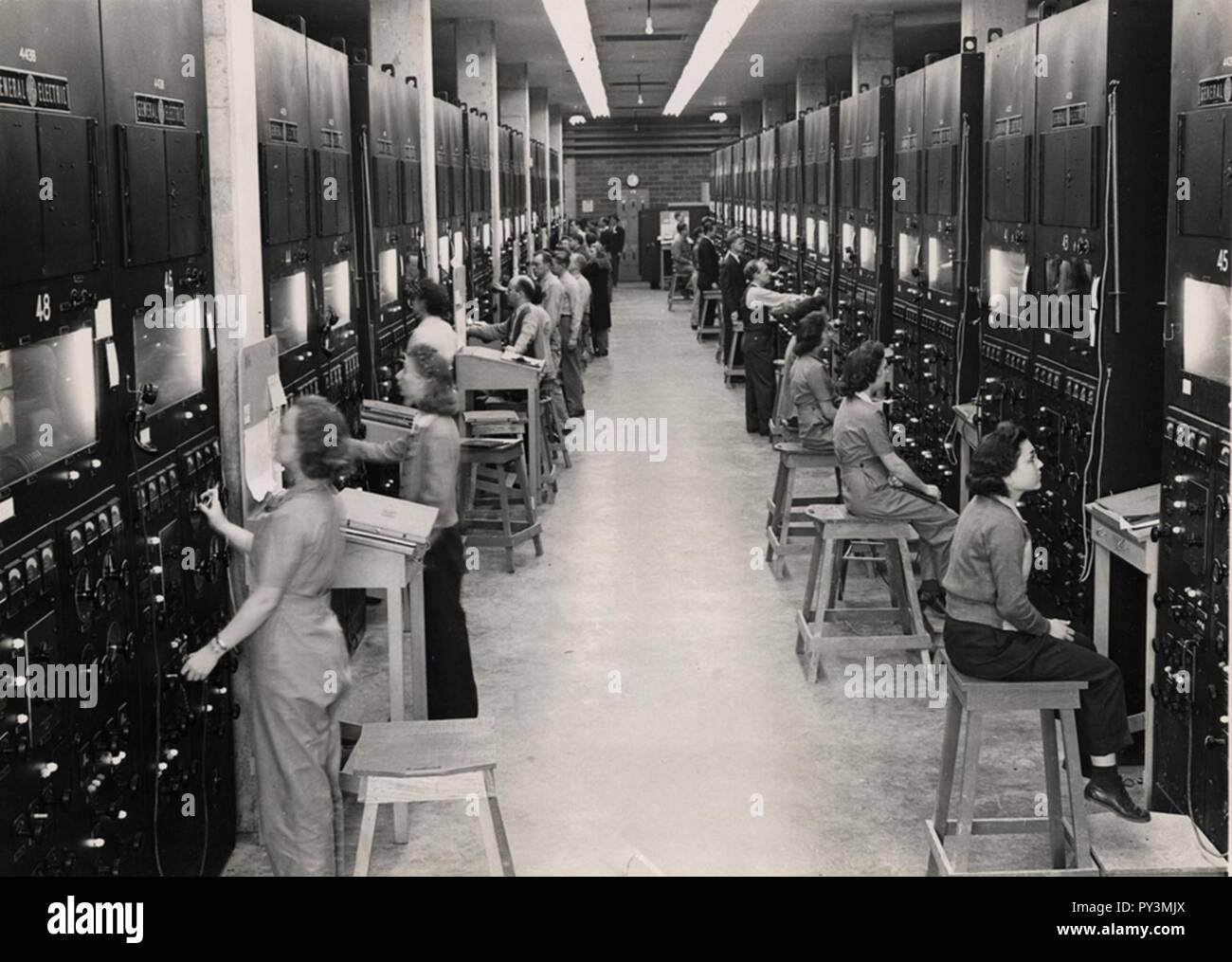 Print operators hi-res stock photography and images - Alamy