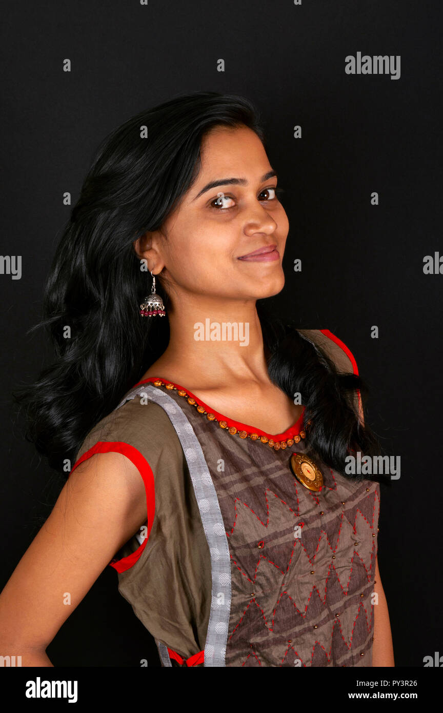 Indian woman hi-res stock photography and images - Alamy