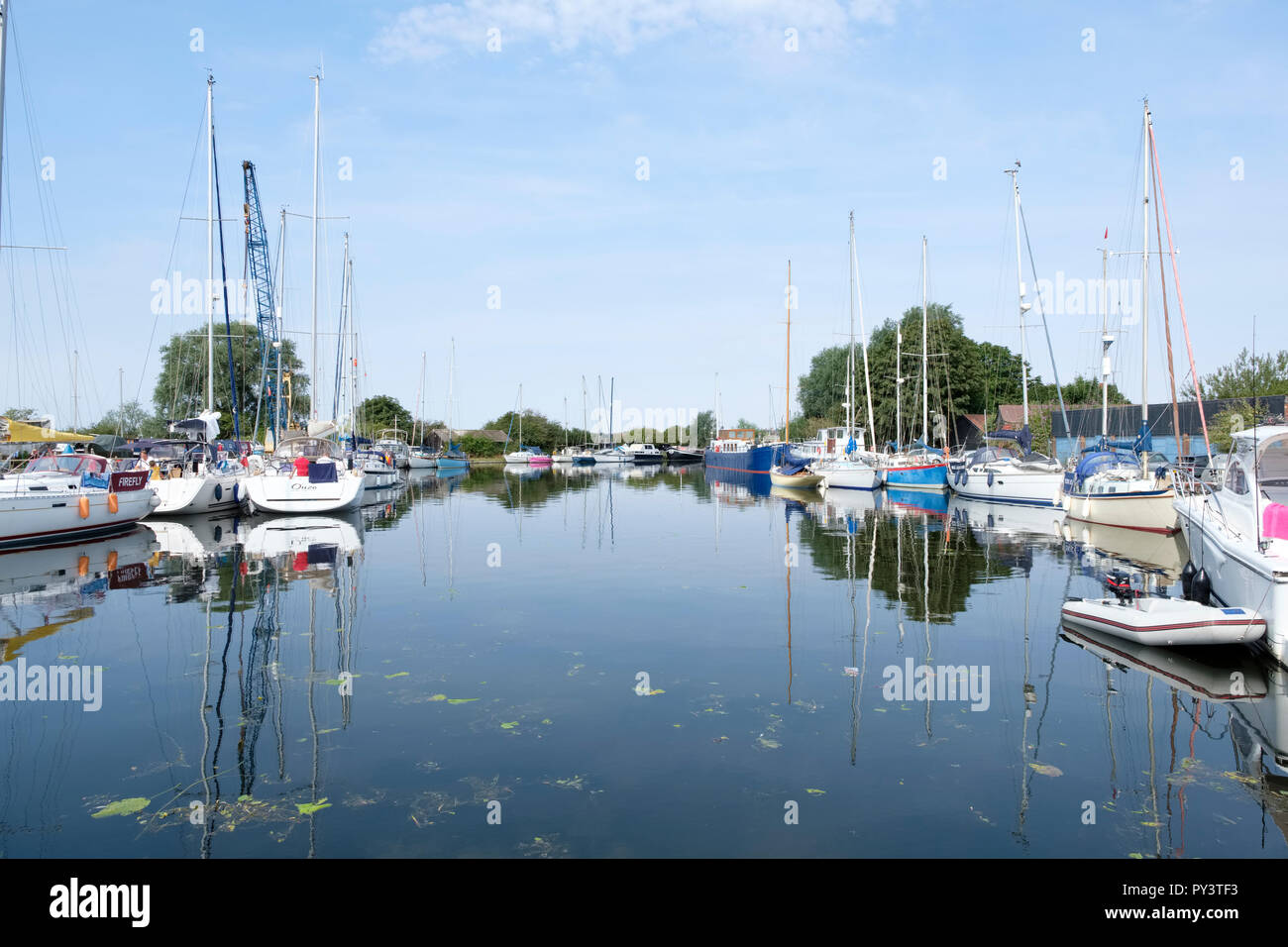 Heybridge basin hi-res stock photography and images - Alamy