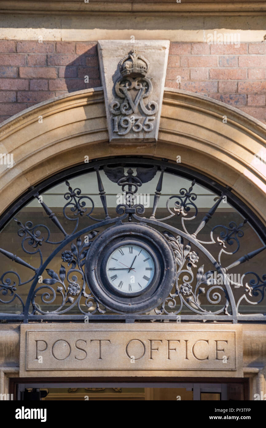 Former post office building hi-res stock photography and images - Alamy
