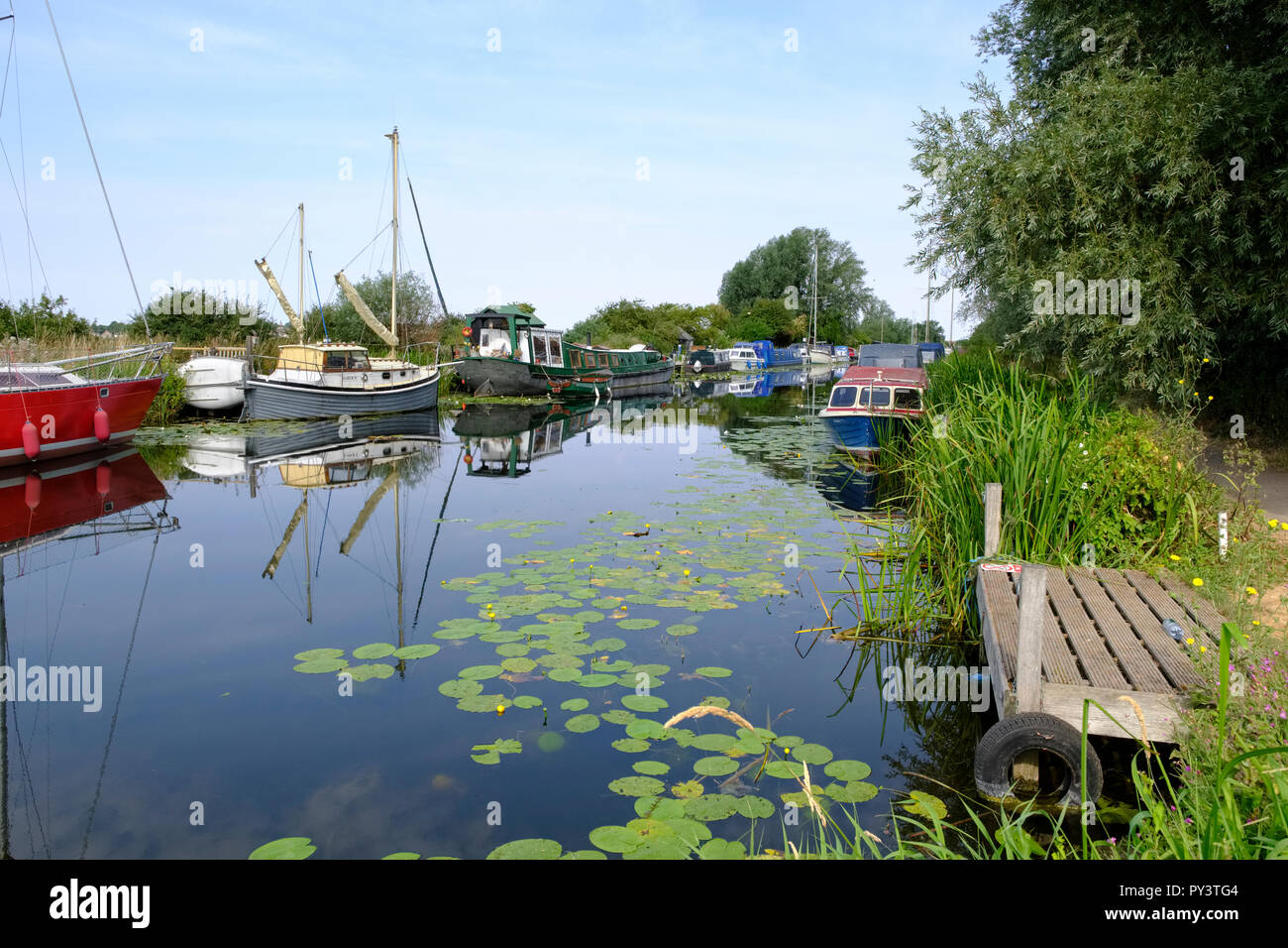 Heybridge basin hi-res stock photography and images - Alamy