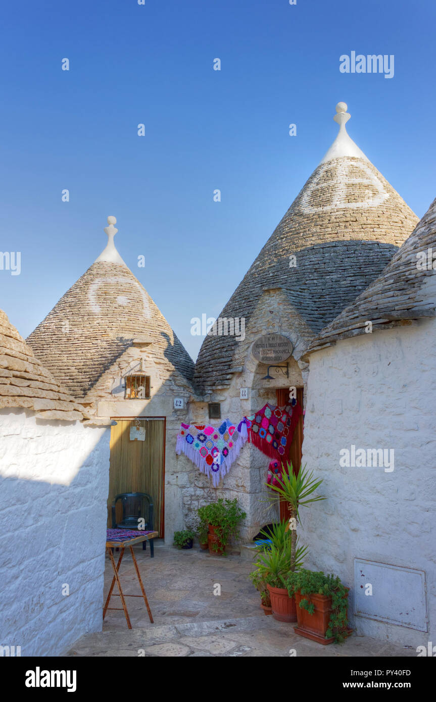 Traditional apulian houses hi-res stock photography and images - Alamy