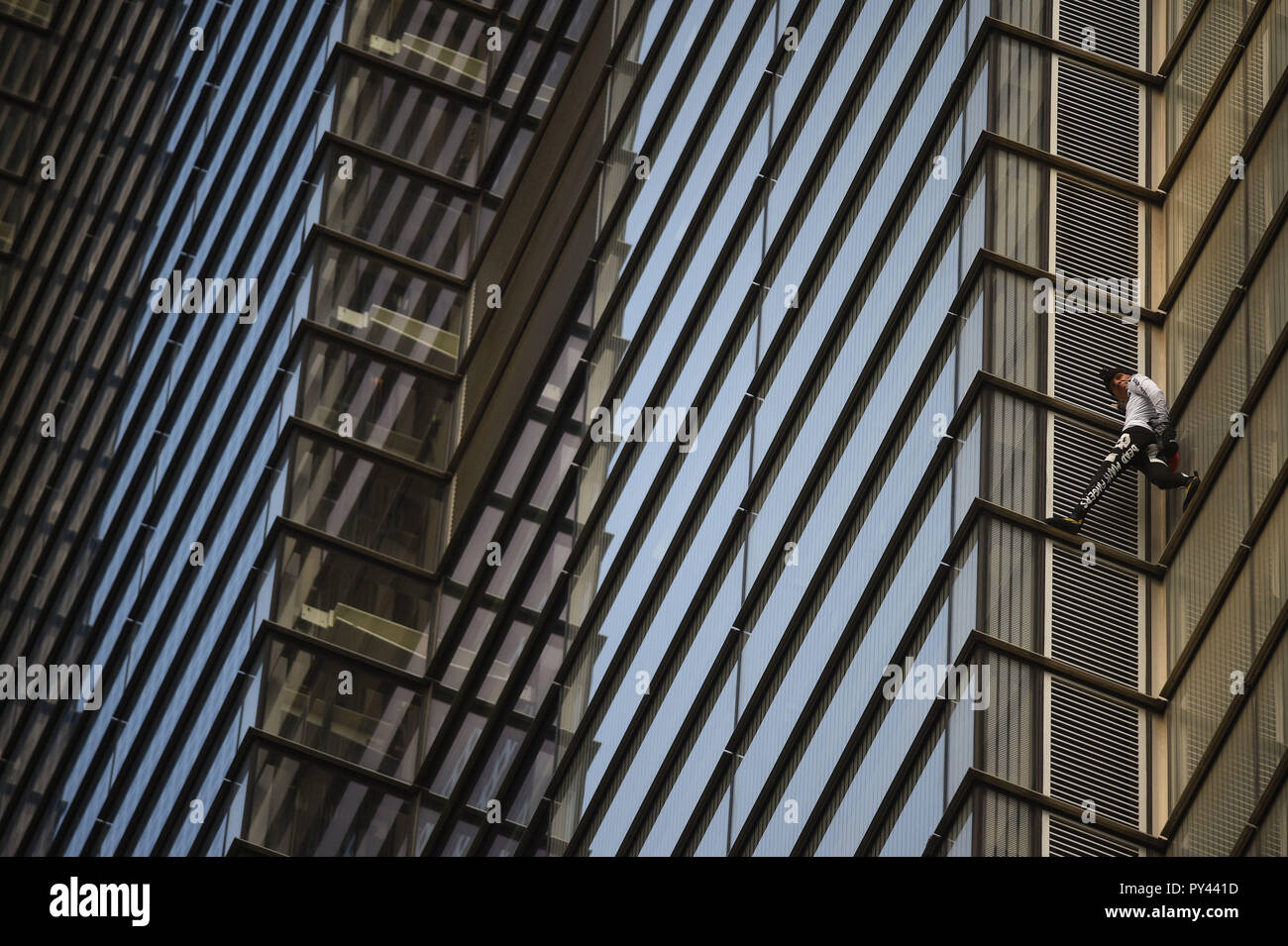 Dubbed french spiderman hi-res stock photography and images - Alamy