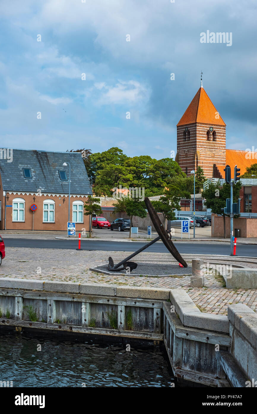 Waterfront church hi-res stock photography and images - Alamy