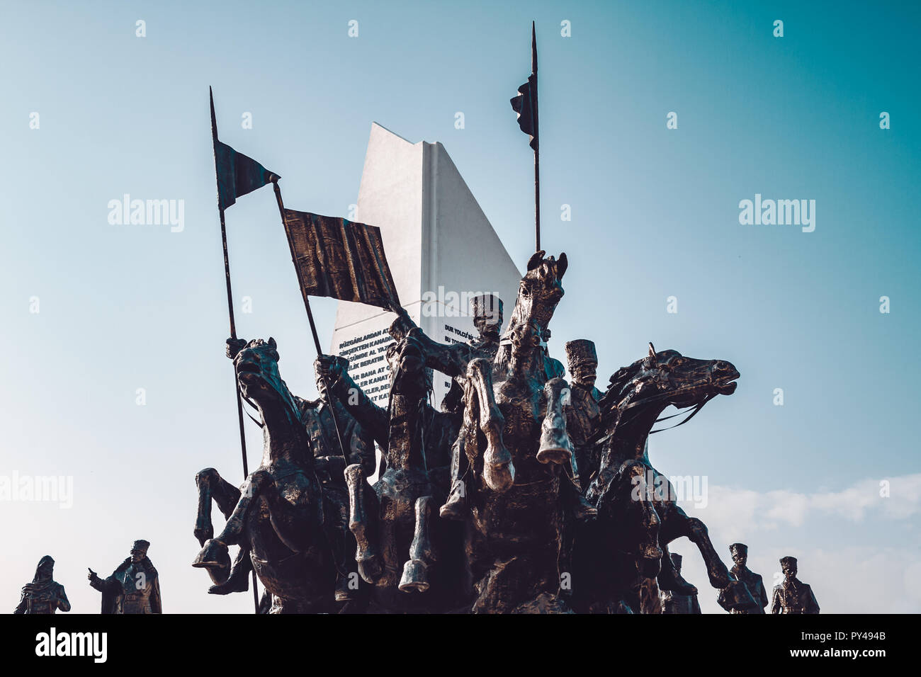 Turkey ataturk statue victory monument hi-res stock photography and ...