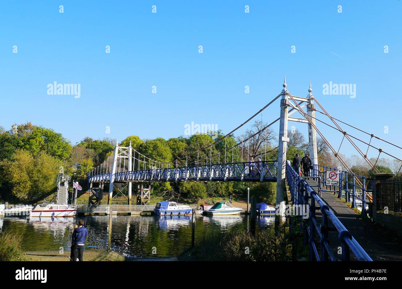 Teddington middlesex hi-res stock photography and images - Alamy