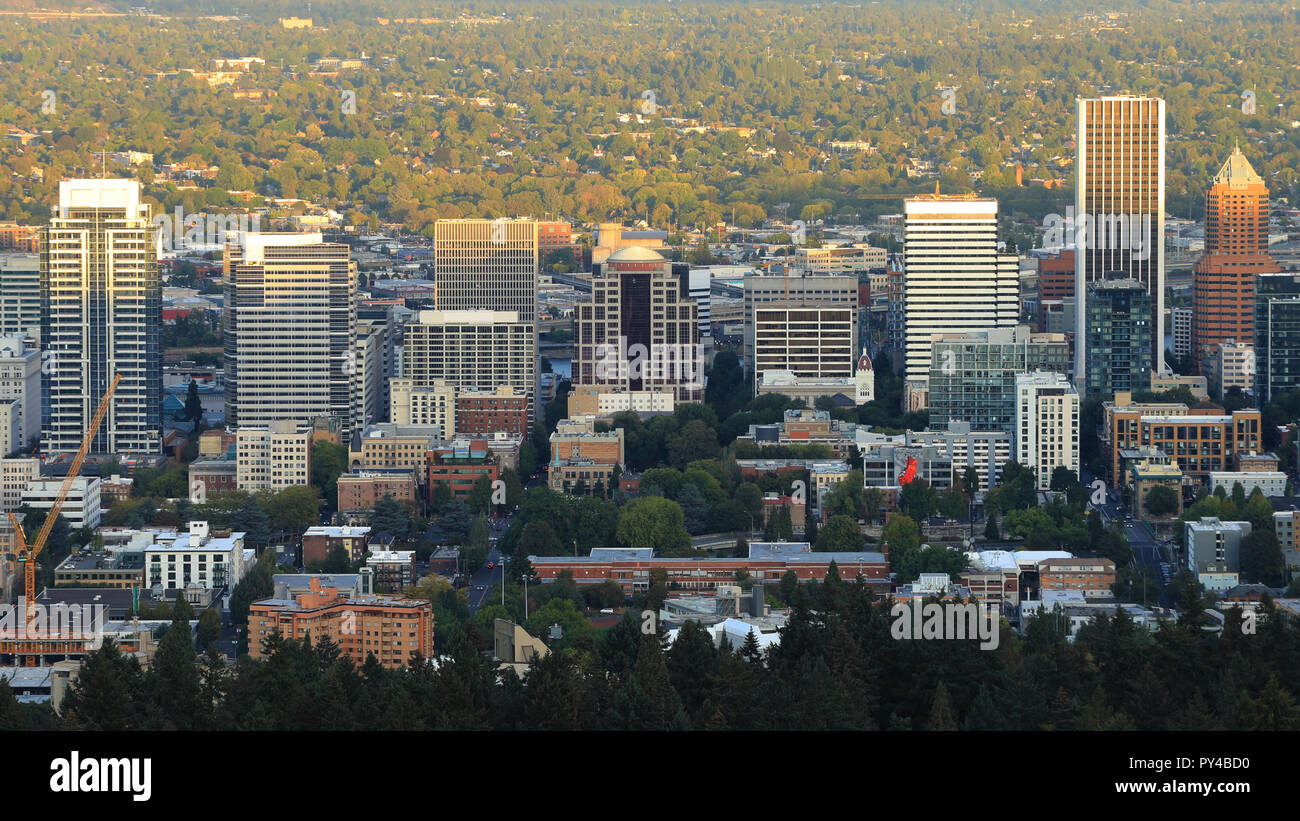 A View of Portland, Oregon skyline Stock Photo - Alamy