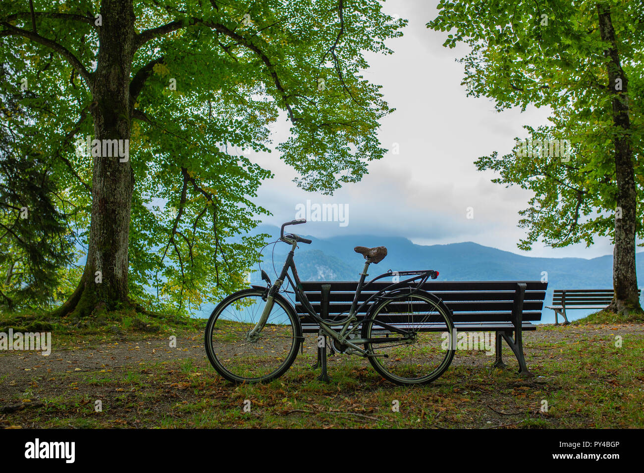 Couple cycling boardwalk hi-res stock photography and images - Alamy