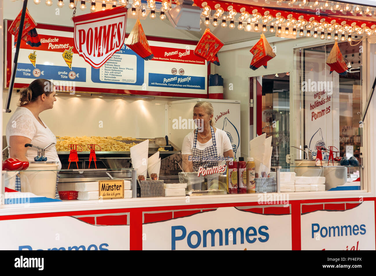 Fries stand hi-res stock photography and images - Alamy