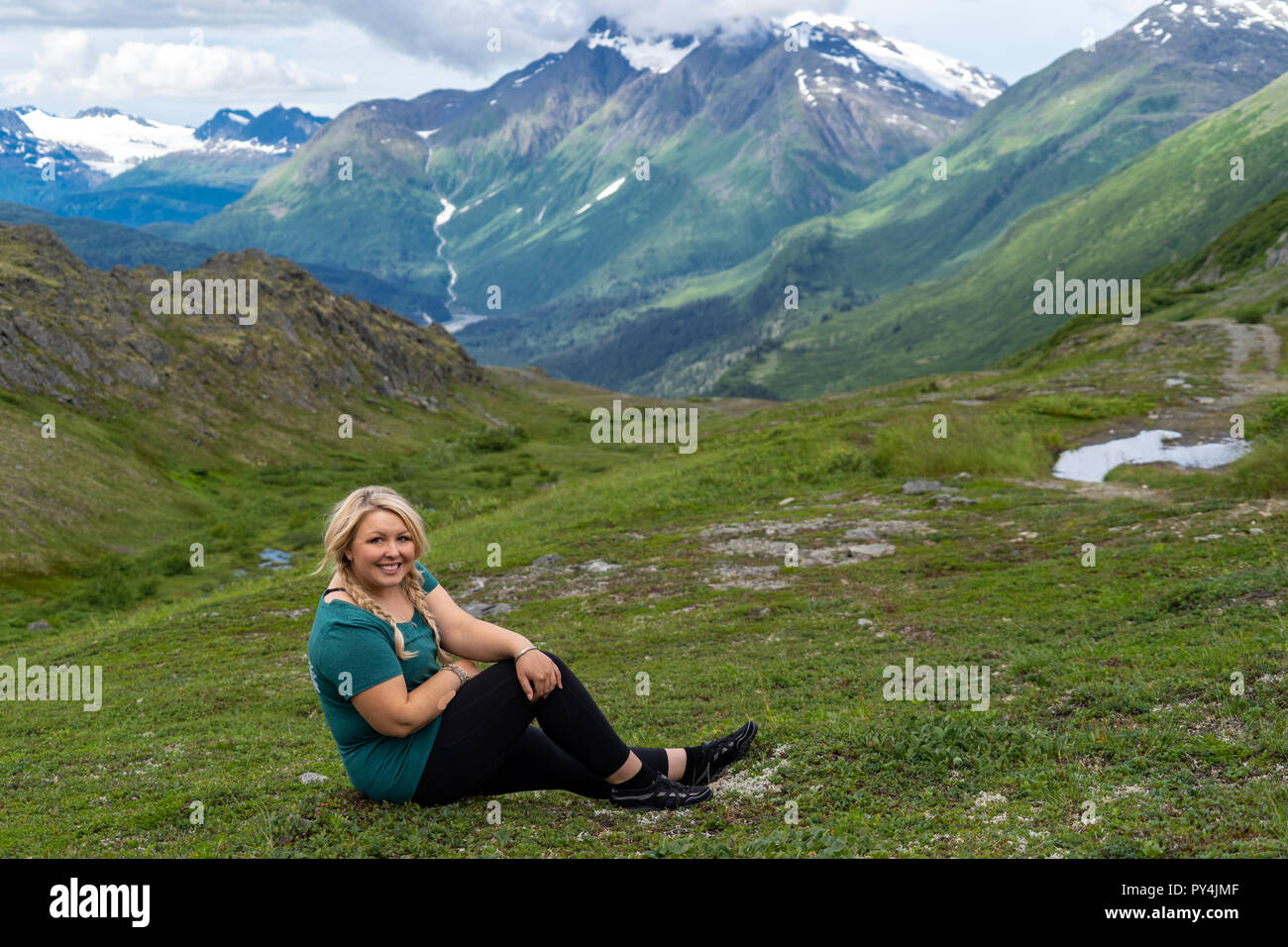 Alaska woman mountain beautiful hi-res stock photography and images - Alamy