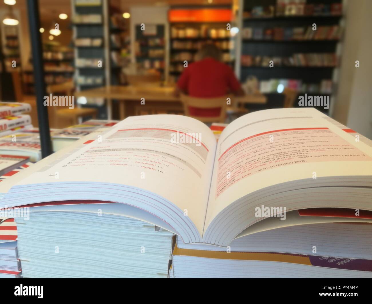 Public book shelf hi-res stock photography and images - Alamy