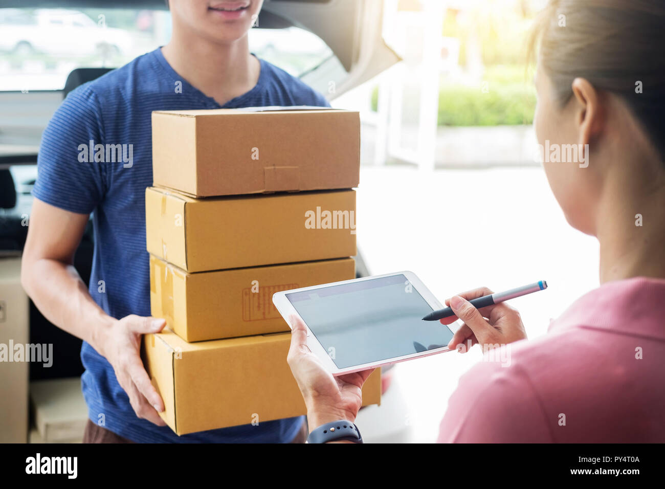 Delivery Note High Resolution Stock Photography and Images - Alamy