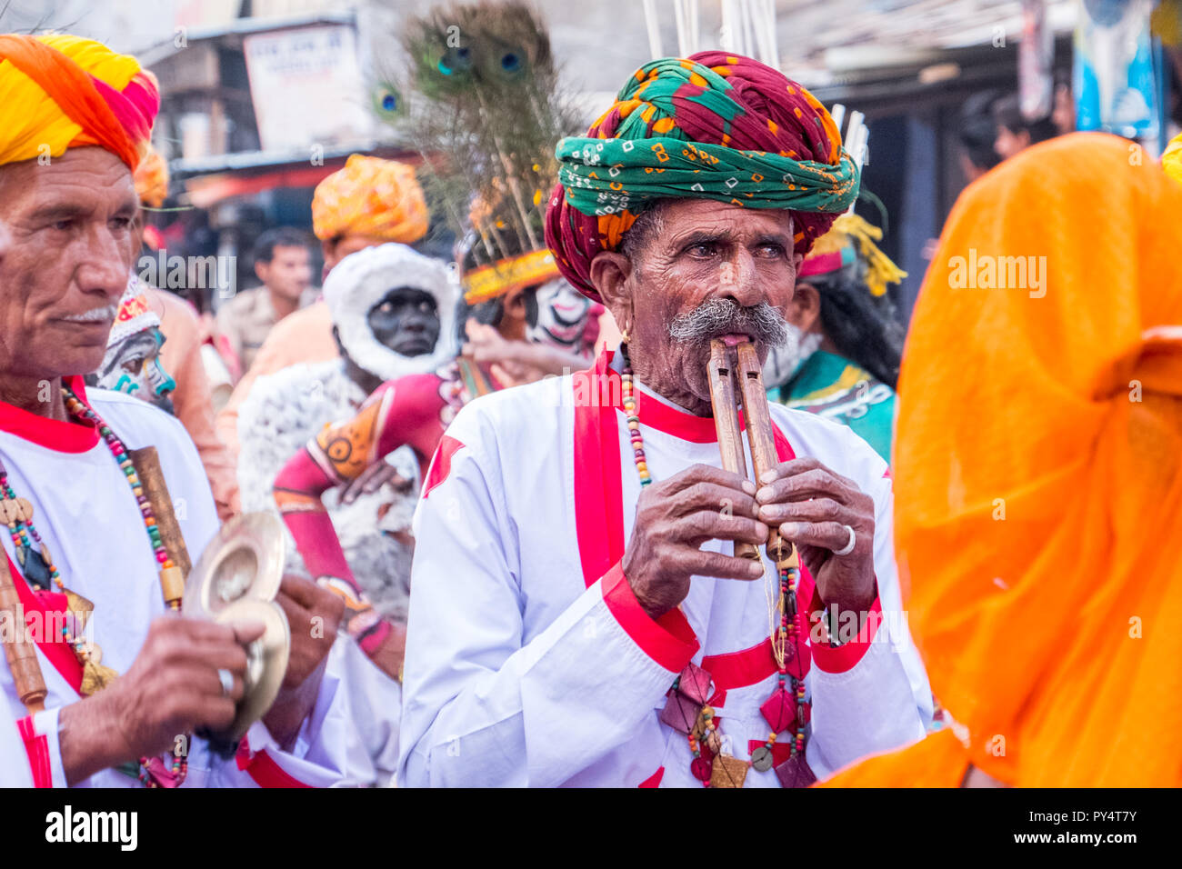 Man whistle hi-res stock photography and images - Alamy