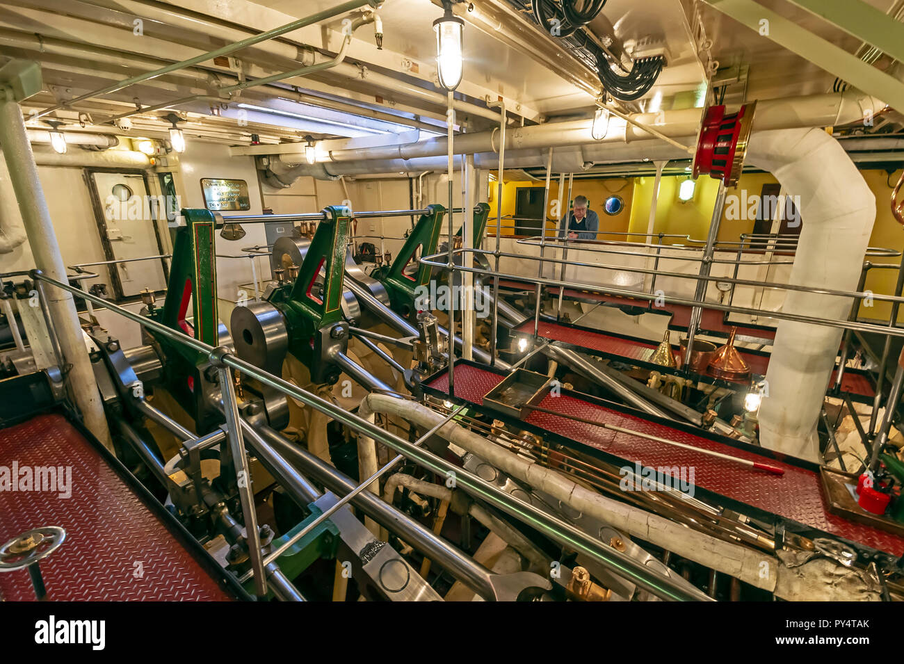 The engine room in Paddle steamer P.S. Waverley Stock Photo - Alamy