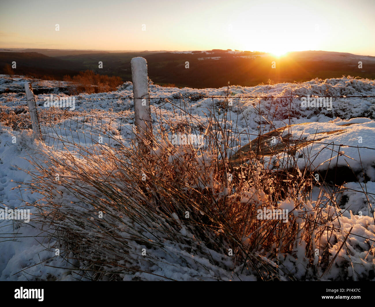 Light peak hi-res stock photography and images - Alamy