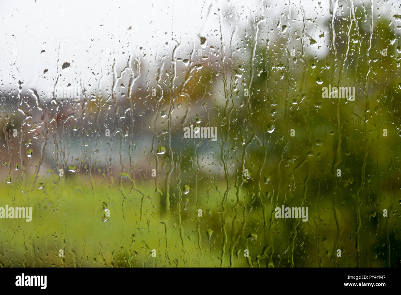 Rainwater down window hi-res stock photography and images - Alamy