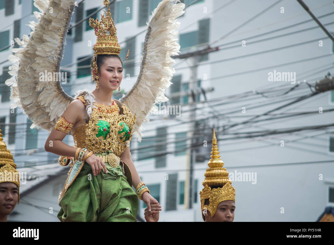 Chiengrai Vidhayakhome School students parade in annual Sports Days ...
