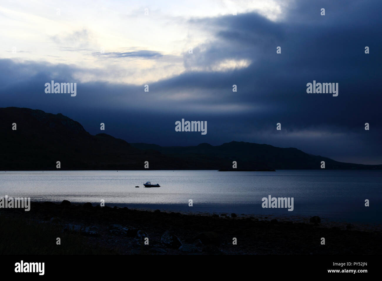 Loch ewe boat hi-res stock photography and images - Alamy
