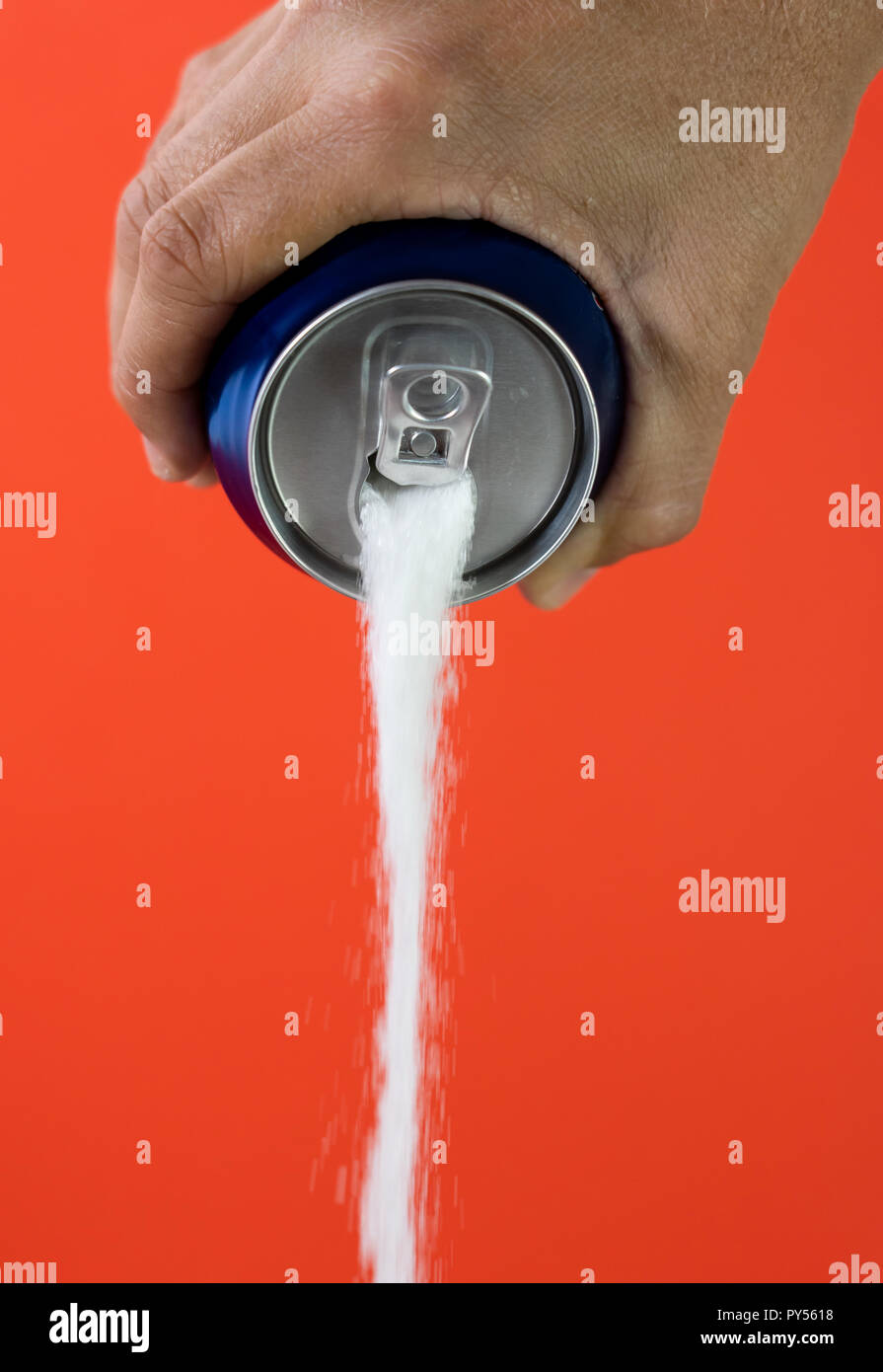 Coca cola can and hand hi-res stock photography and images - Alamy