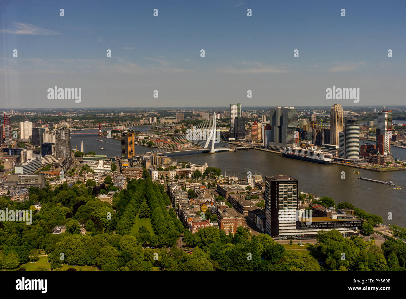 Rotterdam aerial view downtown office hi-res stock photography and ...