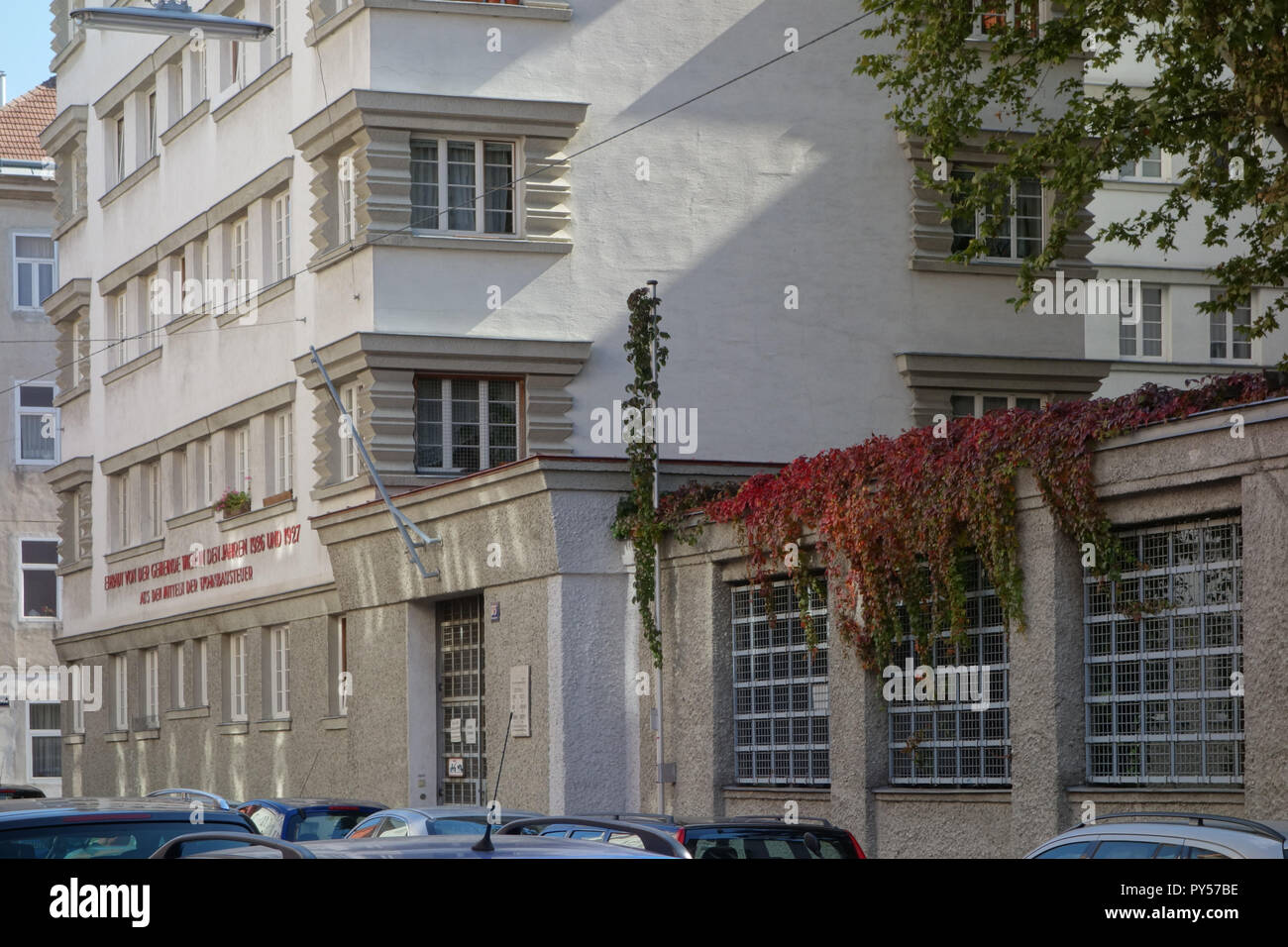 35 41 hi-res stock photography and images - Alamy