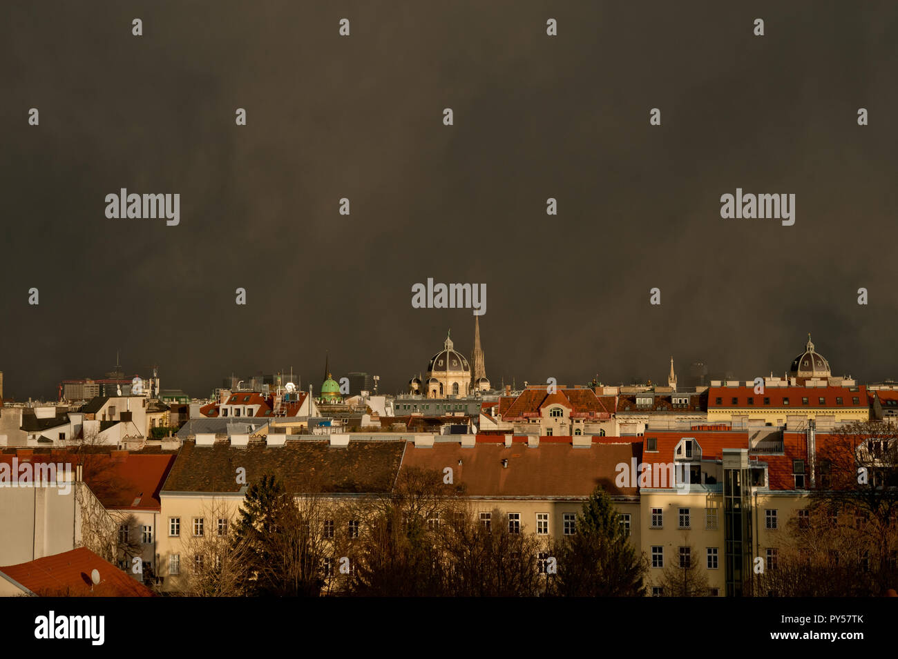 Wien, Regen - Rainy Vienna Stock Photo - Alamy