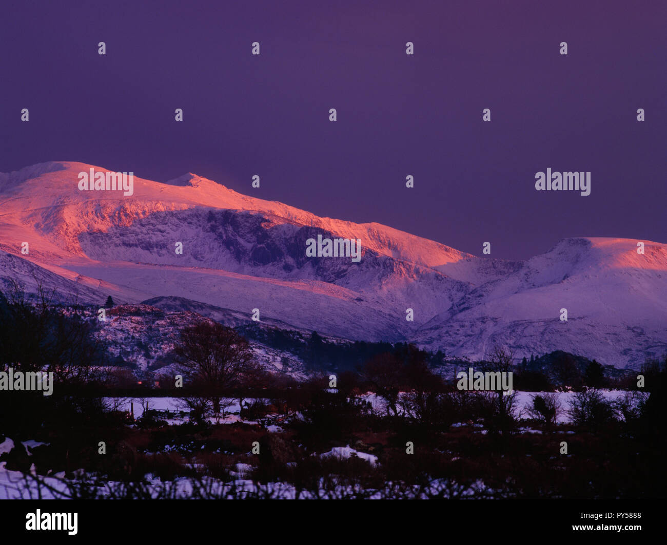 Penisarwaun hi-res stock photography and images - Alamy