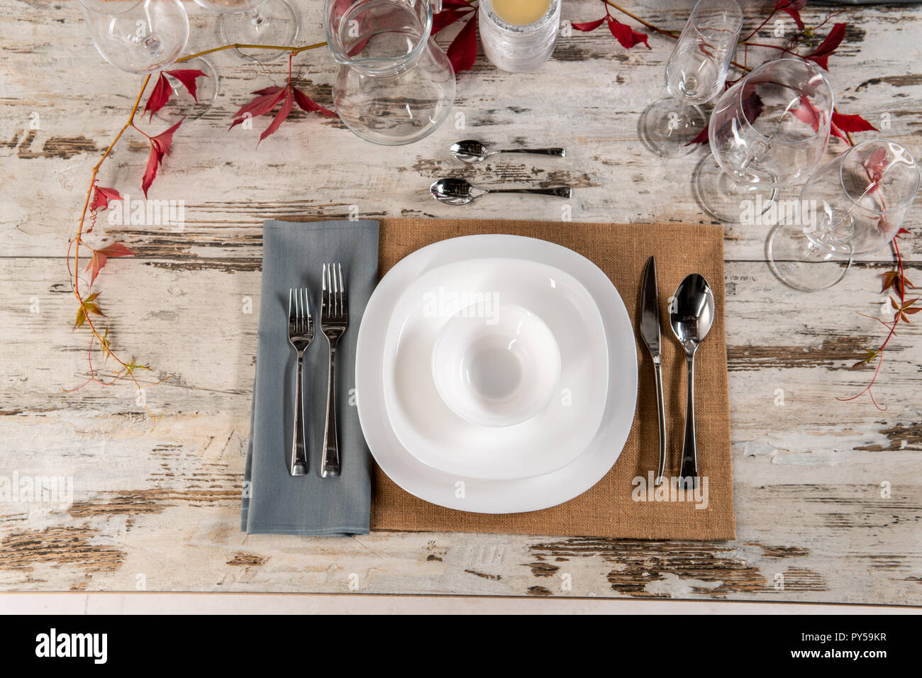 Vintage metal dinner plate hi-res stock photography and images - Alamy