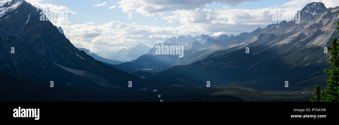 Panorama of Rocky mountains in Banff National Park Stock Photo - Alamy